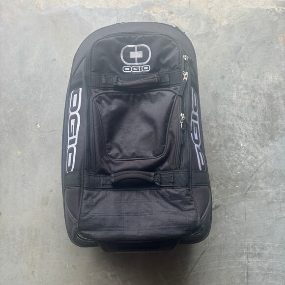 OGIO | Bags | Ogio Terminal Wheeled Travel Bag Suitcase Black Gear Back ...